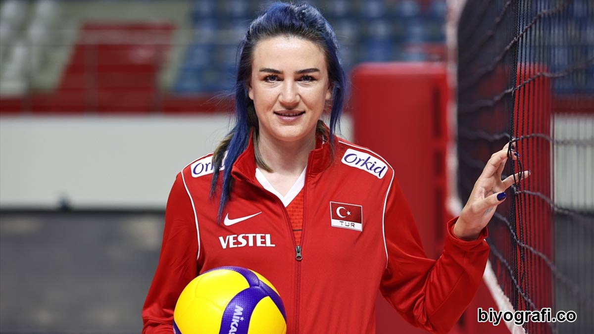 Meryem Boz Kimdir, Boyu, Kaç Yaşında, Nereli Biyografi.co