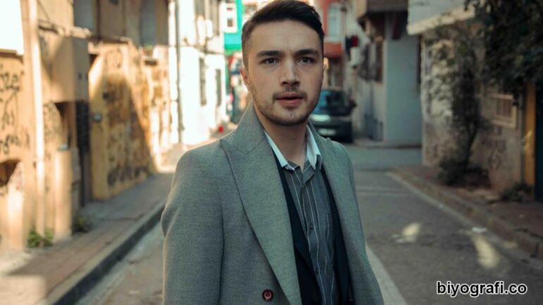 Burak Dakak ️ Kimdir, Boyu, Kaç Yaşında, Nereli Biyografi.co