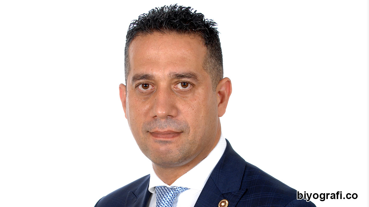 Ali Mahir Başarır ️ Kimdir, Boyu, Kaç Yaşında, Nereli Biyografi.co