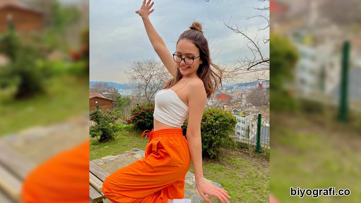 Feride Özdinç Kimdir, Boyu, Kaç Yaşında, Nereli Biyografi.co