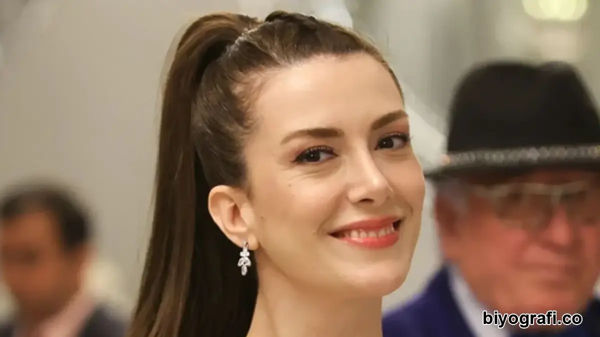 Elit Andaç Çam Kimdir, Boyu, Kaç Yaşında, Nereli Biyografi.co